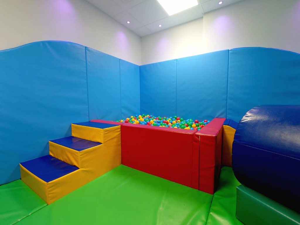 Choosing The Fun Features in Our Soft Play Room Designs | Sensory ...
